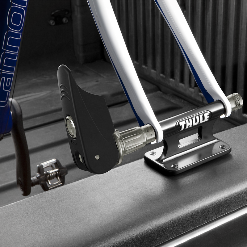 Thule Locking Low Rider Truck Bike Mount - 821XTR | OutdoorSports.com